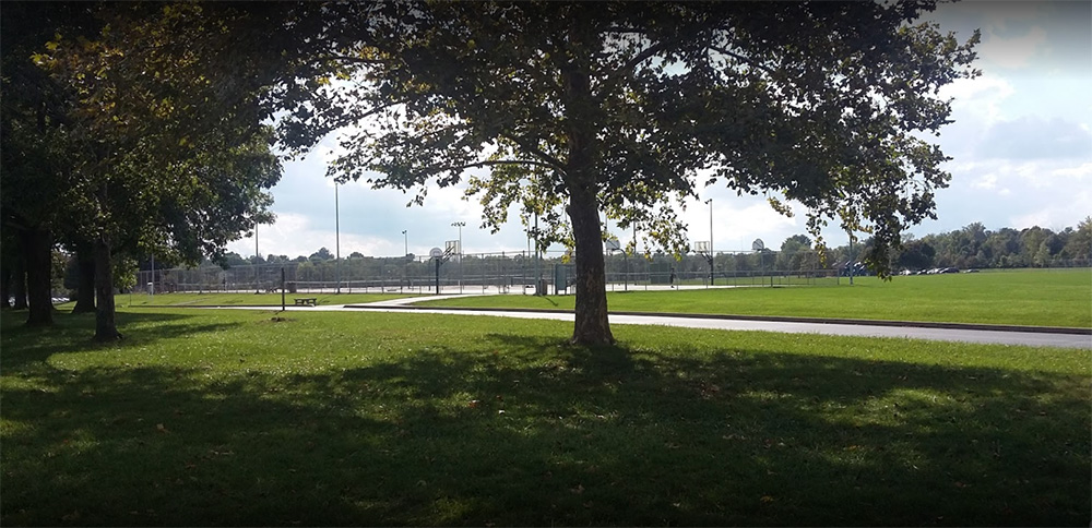 Heritage Oak Park - Discover Cincinnati Directory